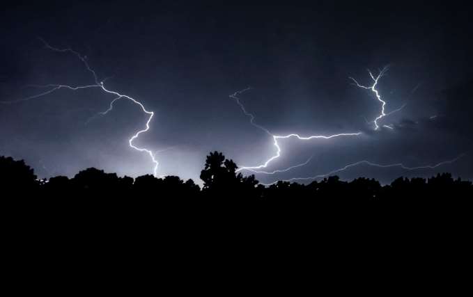 10 Most Amazing Photos of Lightning Strikes
